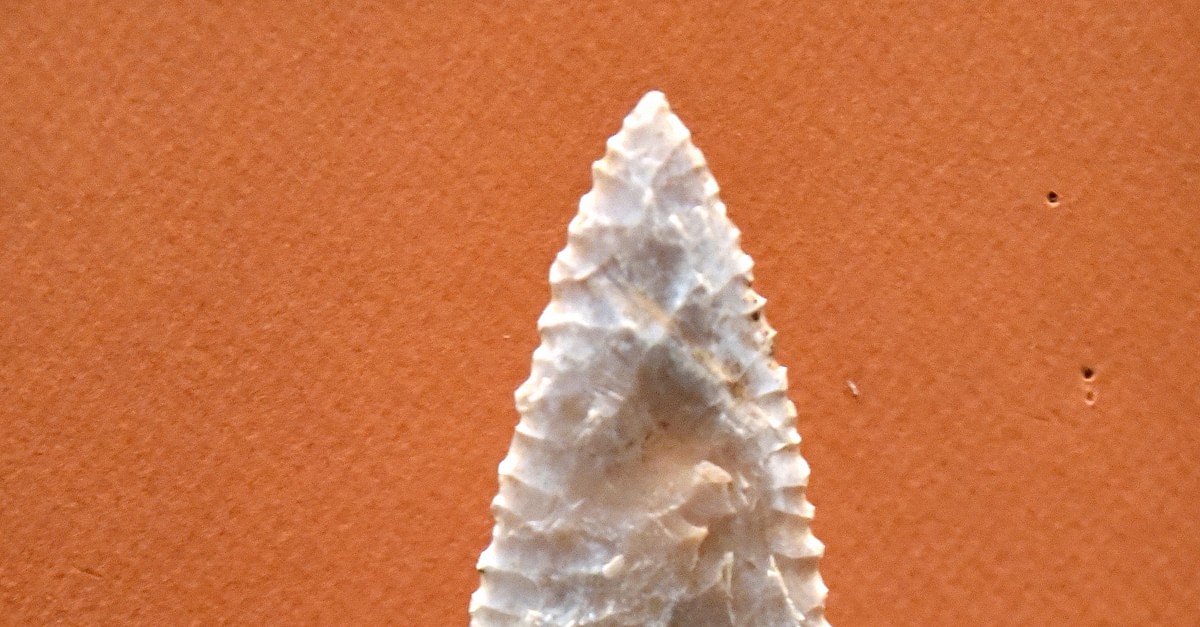 Neolithic Flint Dagger from Ba'ja - World History Encyclopedia