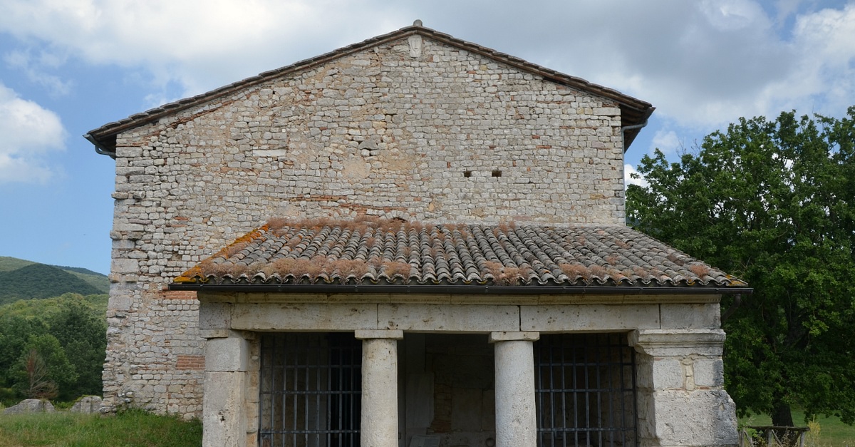 Church of Saints Cosma and Damiano in Carsulae, Italy - World History ...