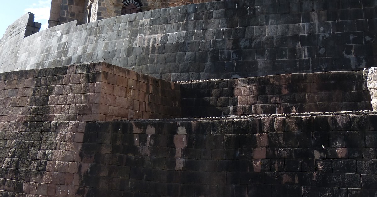 Coricancha Curved Wall - World History Encyclopedia