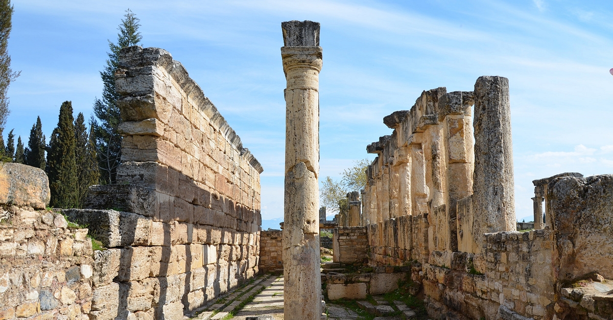 Roman Latrine, Hierapolis - World History Encyclopedia