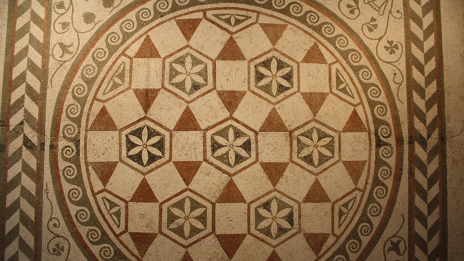 Roman Pattern Mosaic Tile