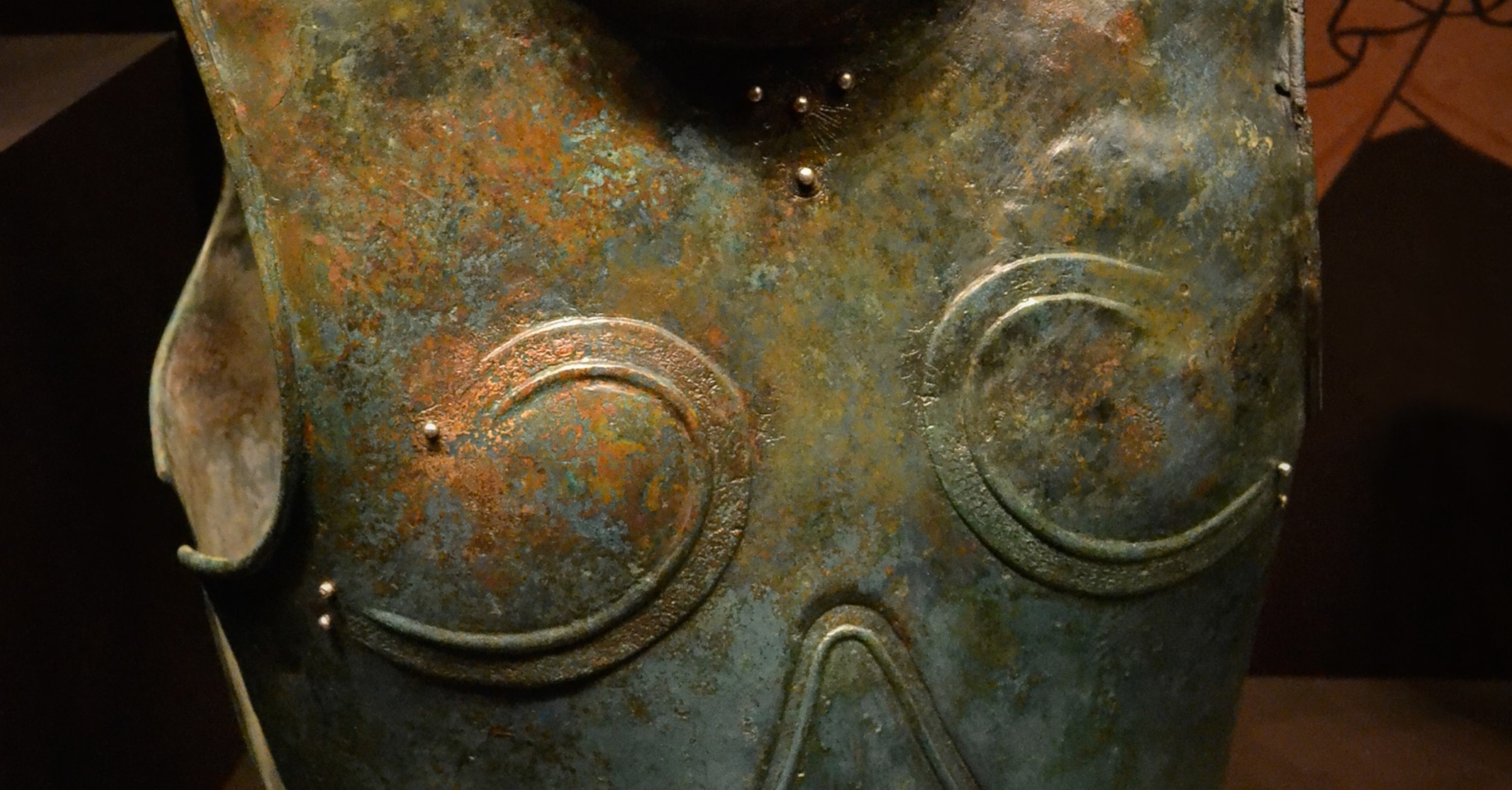 Archaic Greek Bell Cuirass - World History Encyclopedia