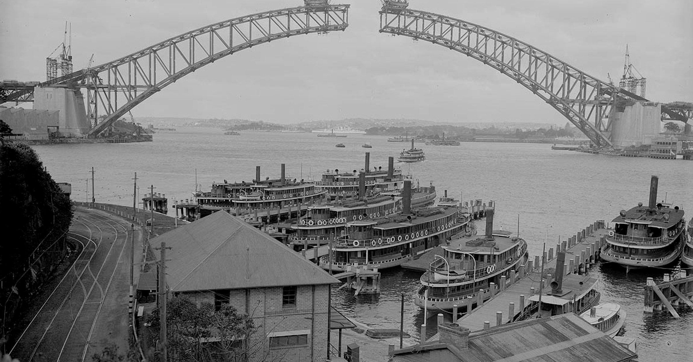 Sydney Harbour Bridge Construction - World History Encyclopedia