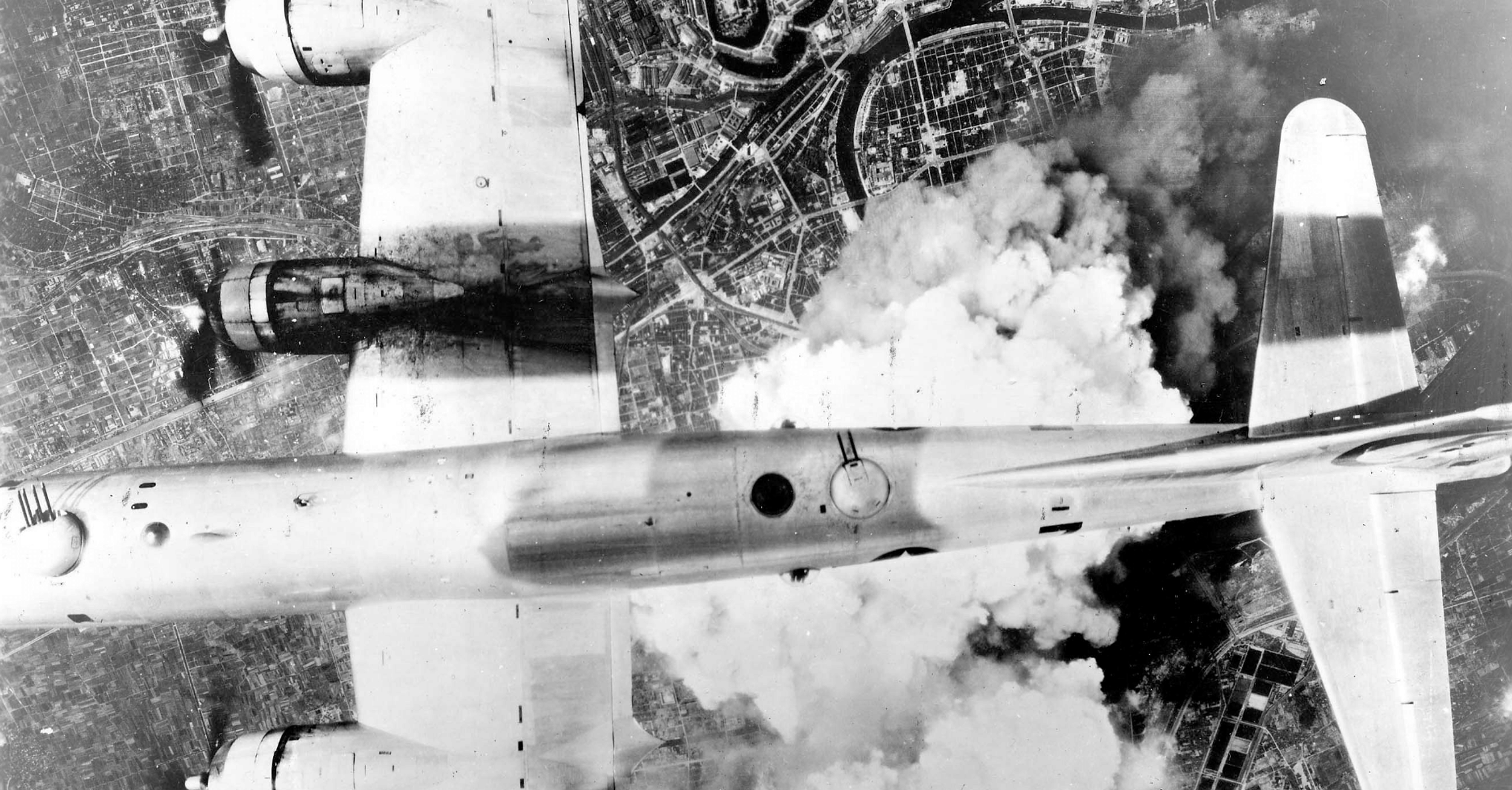 B-29 on a Bombing Mission - World History Encyclopedia