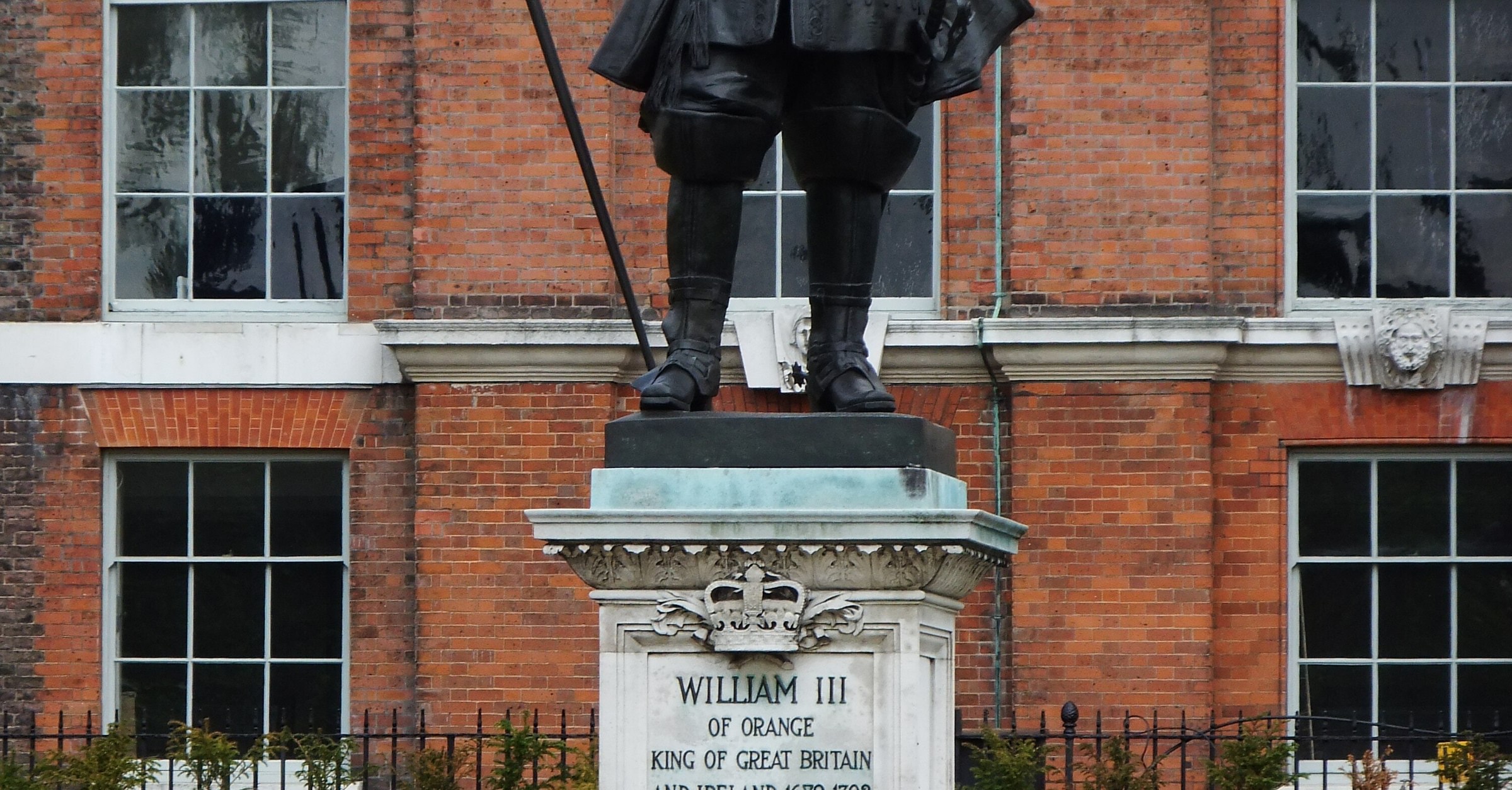 Statue of William III - World History Encyclopedia