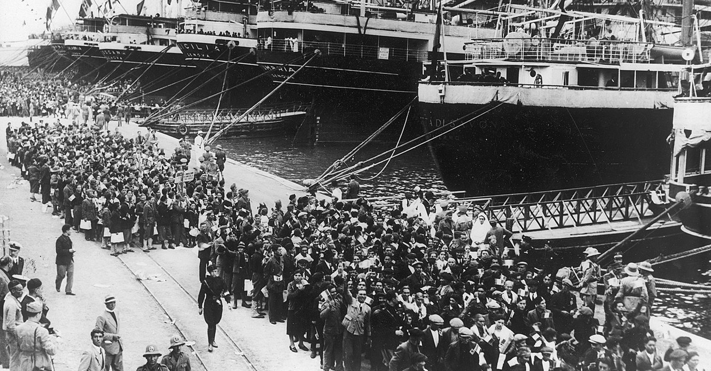 Italo Balbo Welcomes Italian Colonists in Libya (1938) - World History ...