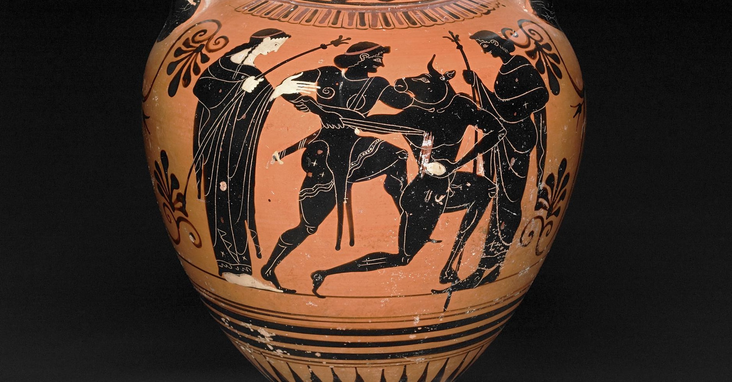 Neck Amphora with Theseus Slaying the Minotaur - World History Encyclopedia
