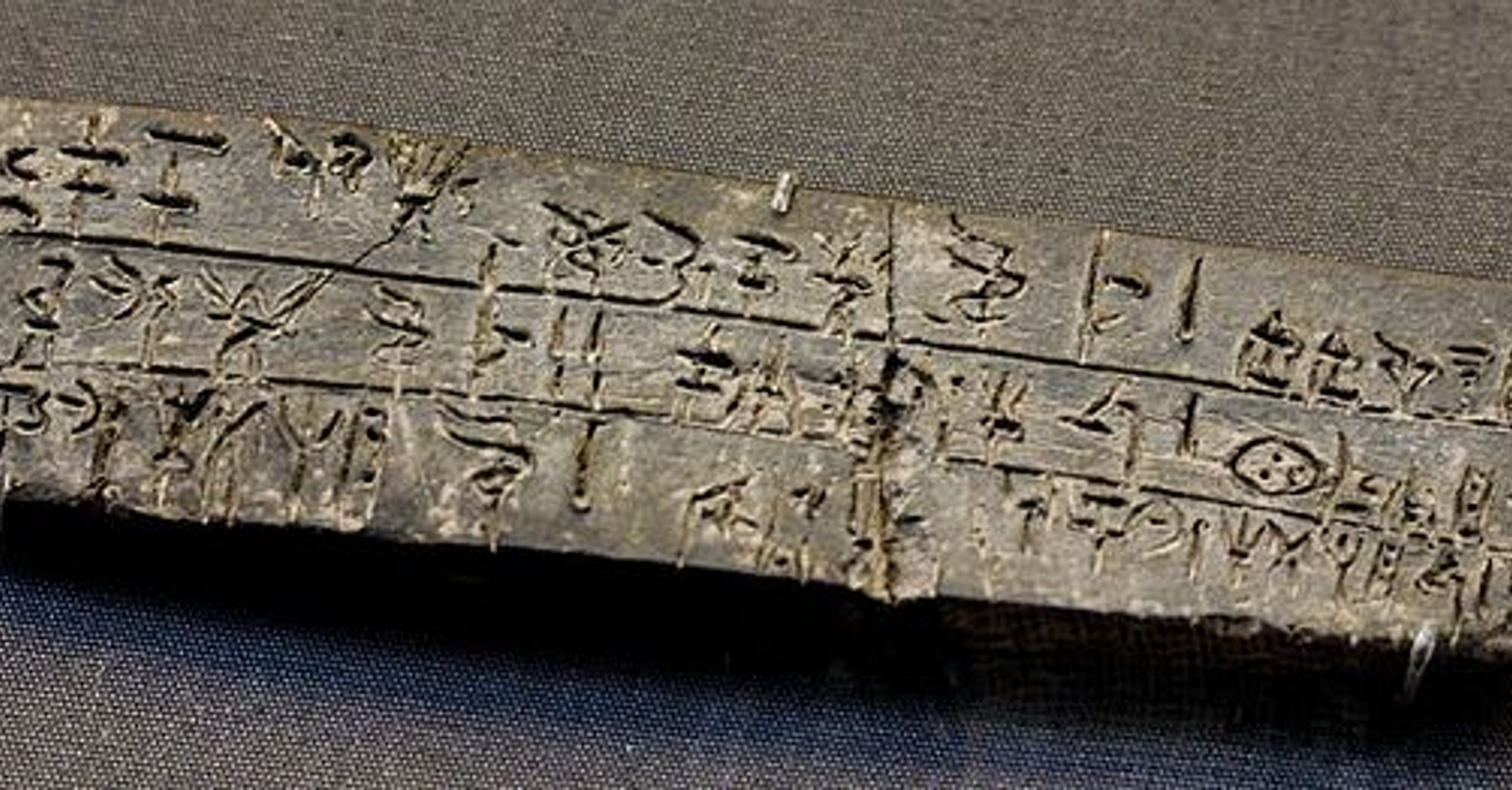 Linear B Clay Tablet - World History Encyclopedia