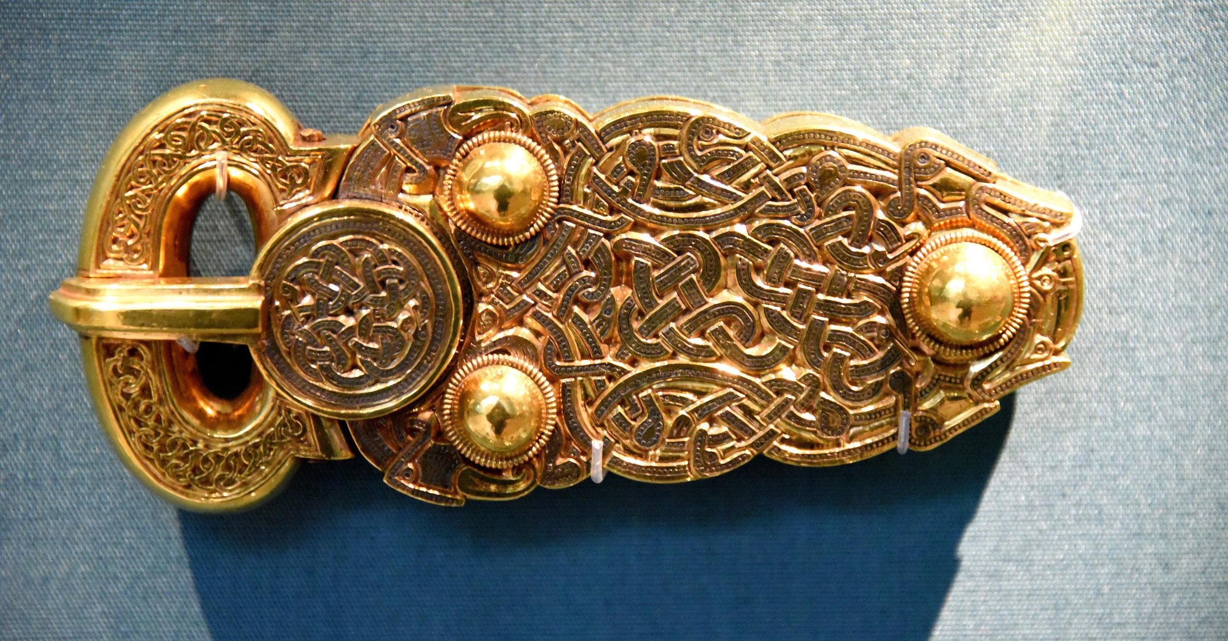 The Sutton Hoo Great Gold Buckle - World History Encyclopedia