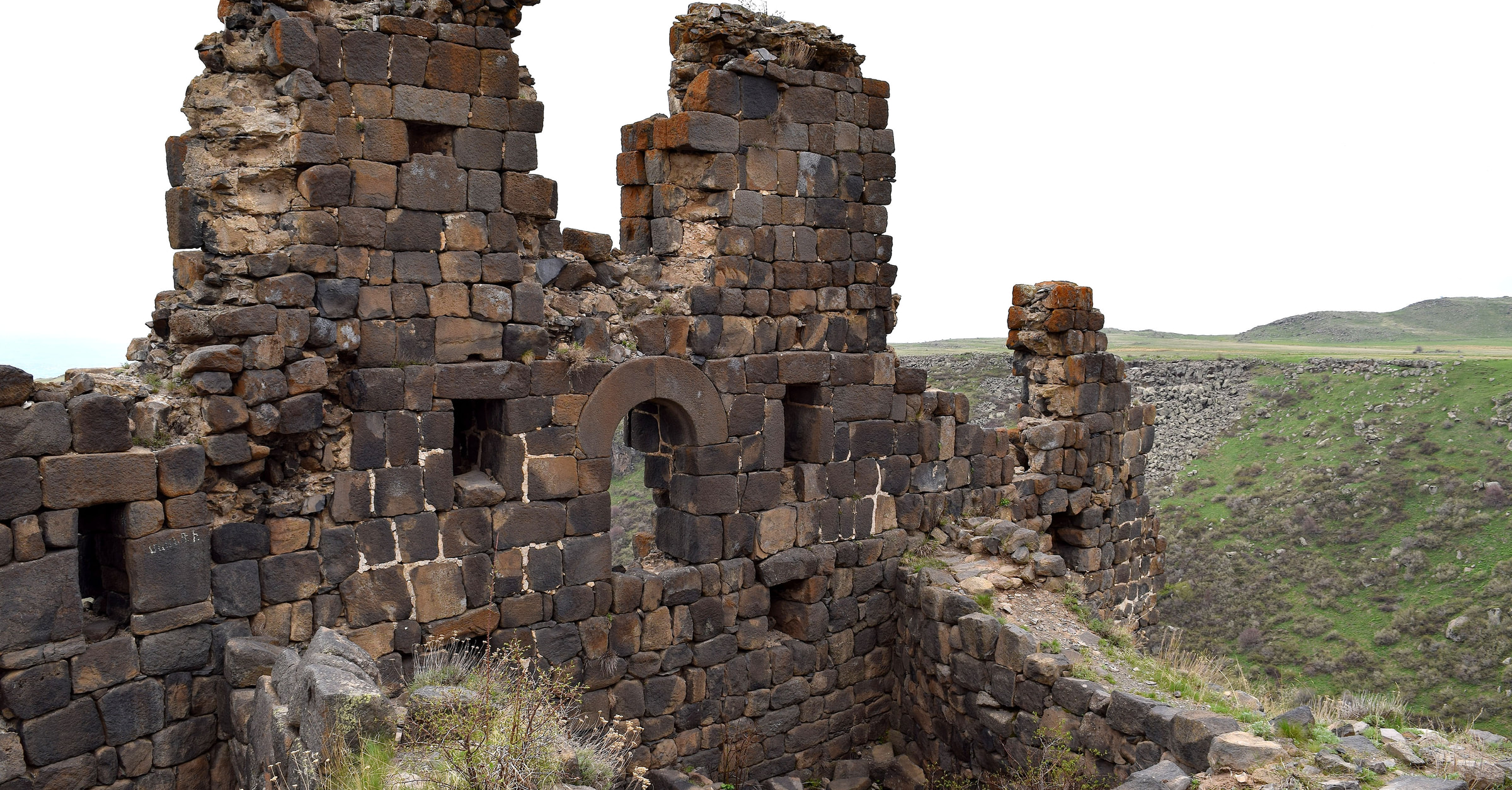 Ruins of Amberd Fortress - World History Encyclopedia