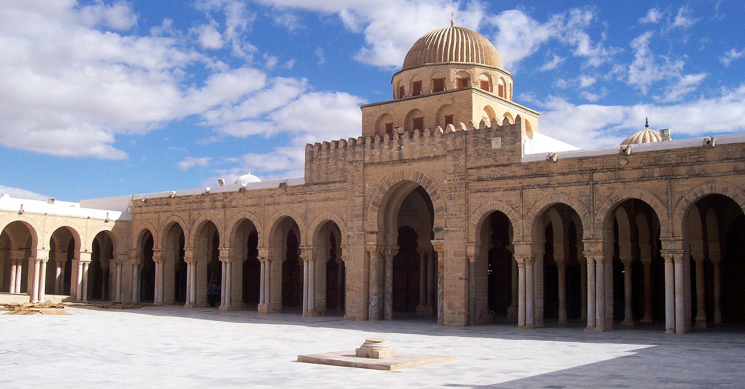 Kairouan Mosque Courtyard - World History Encyclopedia
