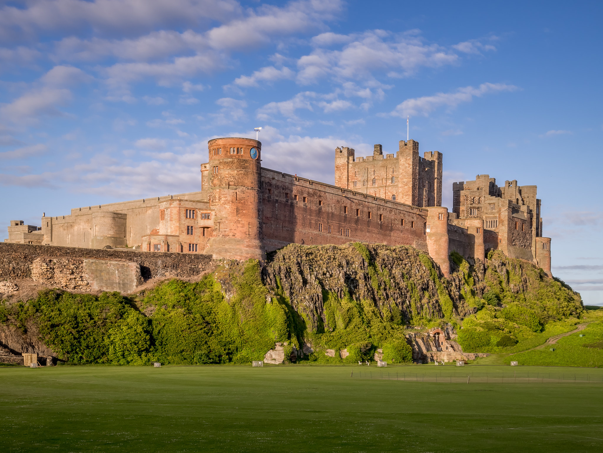 Bamburgh Castle Illustration World History Encyclopedia Bamburgh Castle Illustration World History Encyclopedia